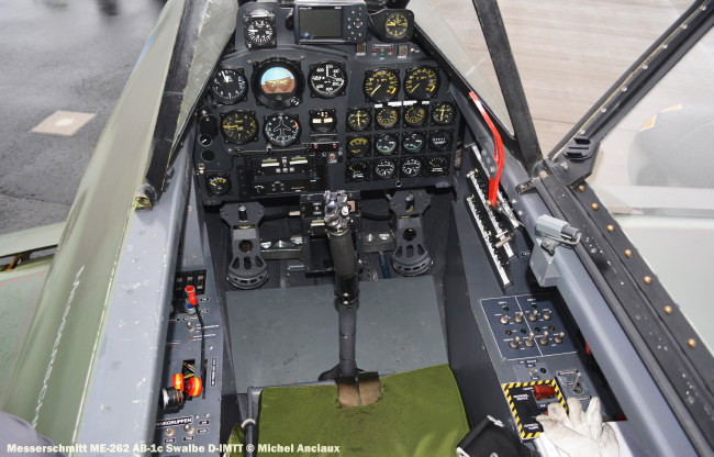 DSC_0675 Cockpit of Messerschmitt ME-262 AB-1c Swalbe D-IMTT © Michel ...