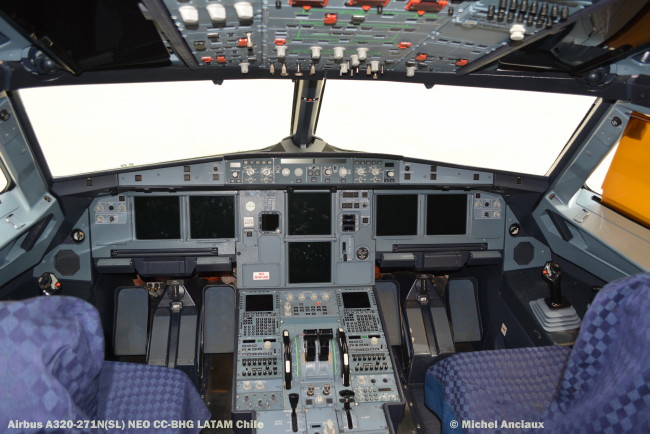 80 Cockpit of Airbus A320-271N (SL) NEO CC-BHG LATAM Chile © Michel ...
