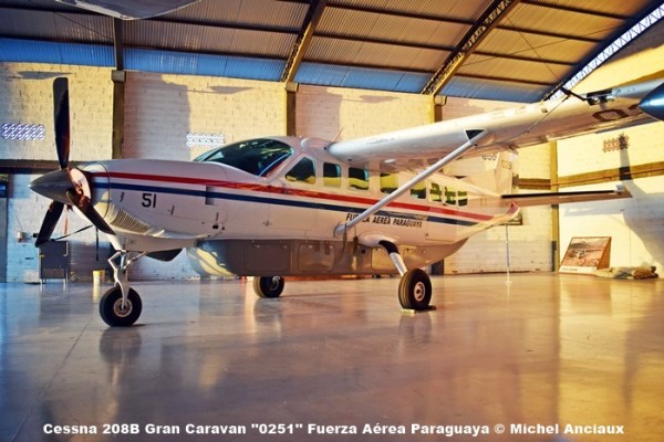Visitas al Grupo Aerotáctico de la Fuerza Aérea Paraguaya – Visits to ...